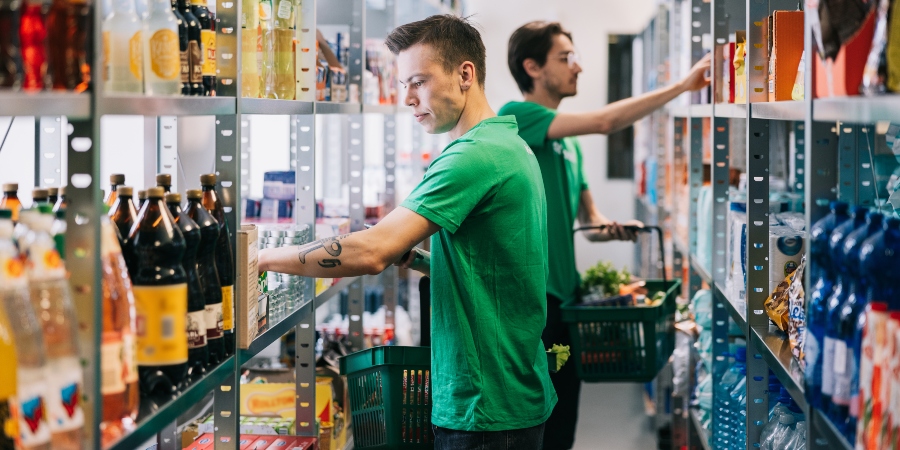 Poupar o ambiente e a carteira: Bolt Market lança encomendas mistério ...