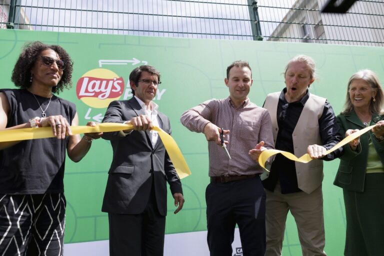 Lay’s RePlay une Chelas pelo futebol - Marketeer